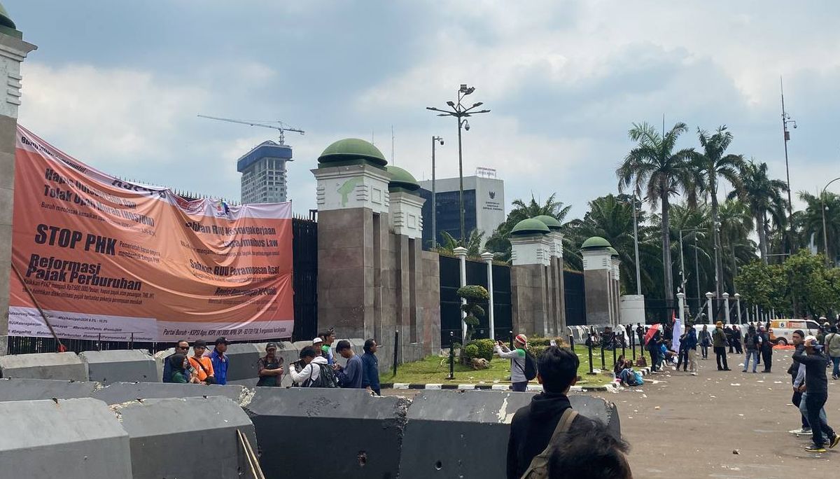Aksi Buruh di DPR Bubar Lebih Cepat, Diwarnai Insiden Copet - Info Bet ...